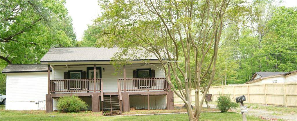 1 W Point Drive, Lindale, GA 30147 | MLS# 7206341 | Ansley Real Estate