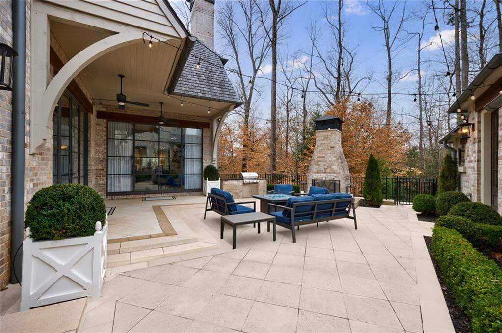 225 Dovecrest Drive, Atlanta, GA 30305 | MLS# 7535412 | Ansley Real Estate