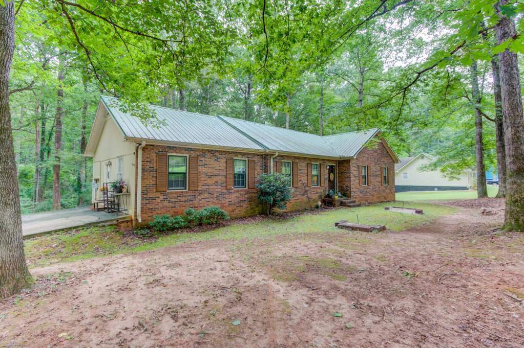 985 Honeysuckle Trail, Winder, GA 30680 | MLS# 7638911 | Ansley Real Estate