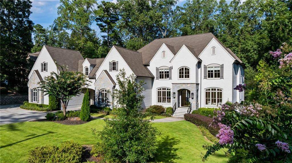 4715 Lake Forrest Drive, Atlanta, GA 30342 | MLS# 7639715 | Ansley Real ...