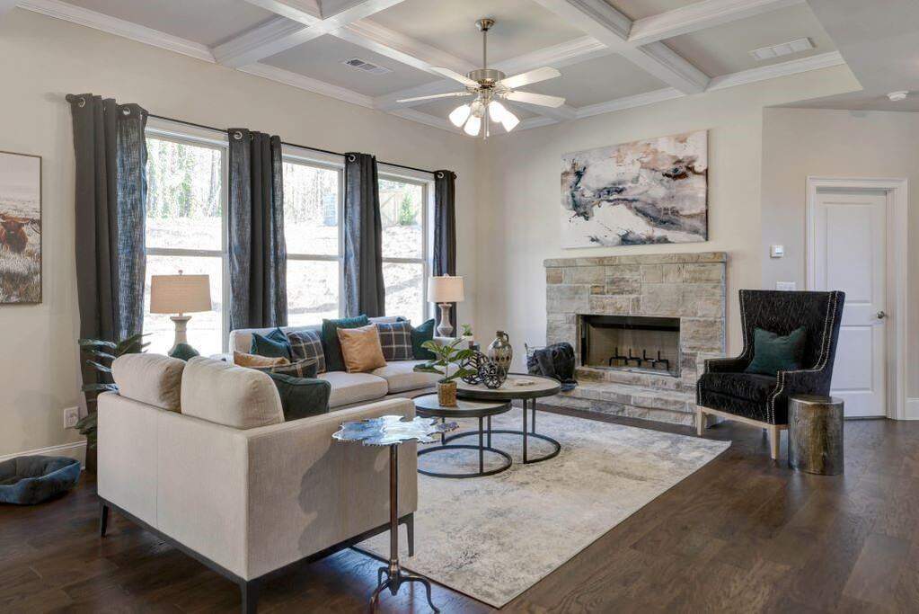 1731 Silver Crest Way, Hoschton, GA 30548 | MLS# 7647406 | Ansley Real ...