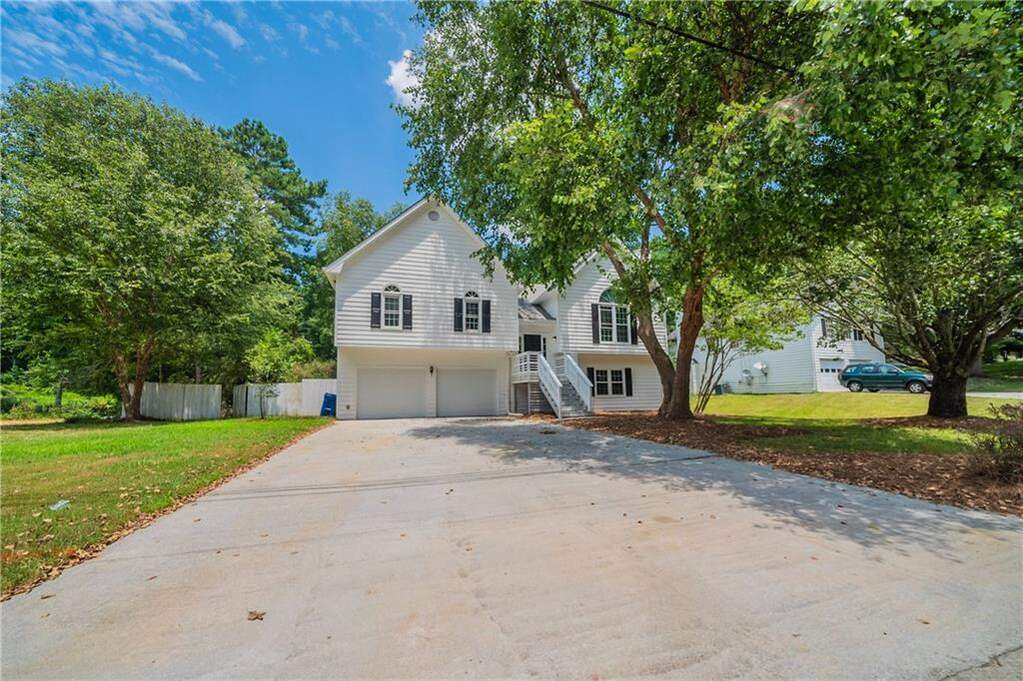1010 Burning Bush Drive, Loganville, GA 30052 | MLS# 7662747 | Ansley ...