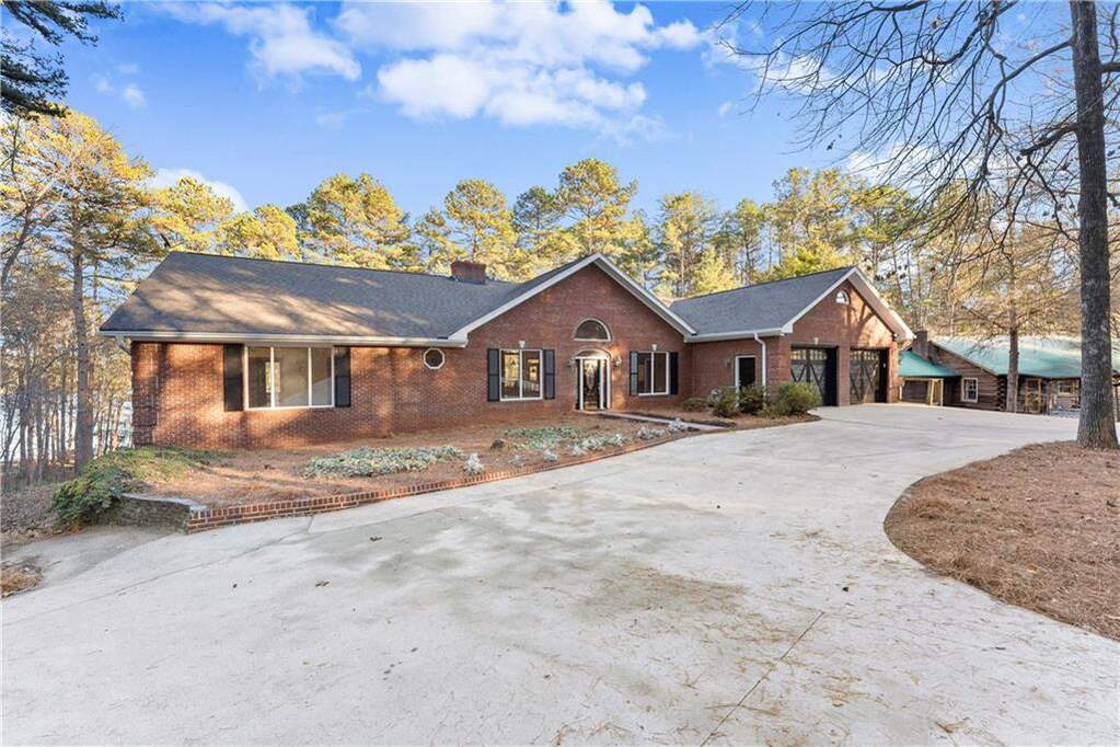 287 Spring Branch Circle, Toccoa, GA 30577 | MLS# 7693916 | Ansley Real ...