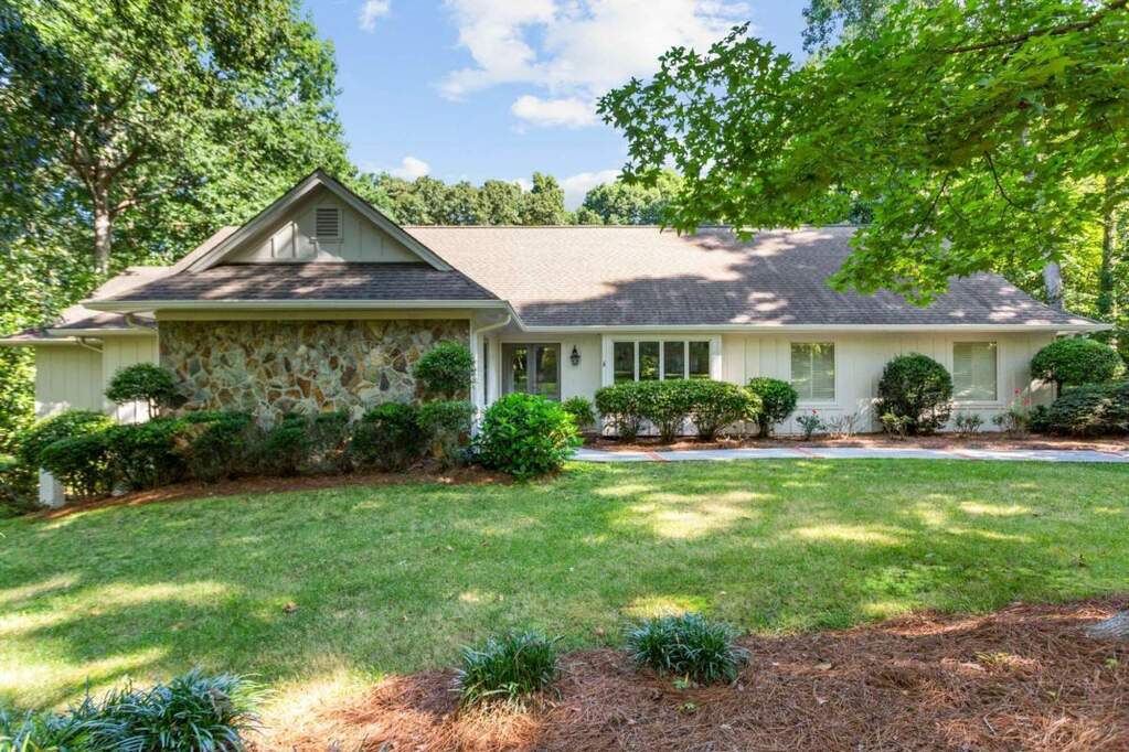 55 Cameron Glen Drive, Sandy Springs, GA 30328 | MLS# 10180837 | Ansley ...