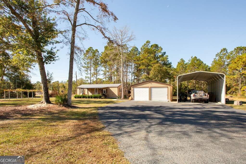 5627 Yellow Bluff Road, Blackshear, GA 31516 | MLS# 10644541 | Ansley ...